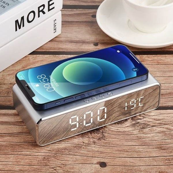 Belaidis įkroviklis, laikrodis ir termometras „trys viename“ | WICLOCK ...